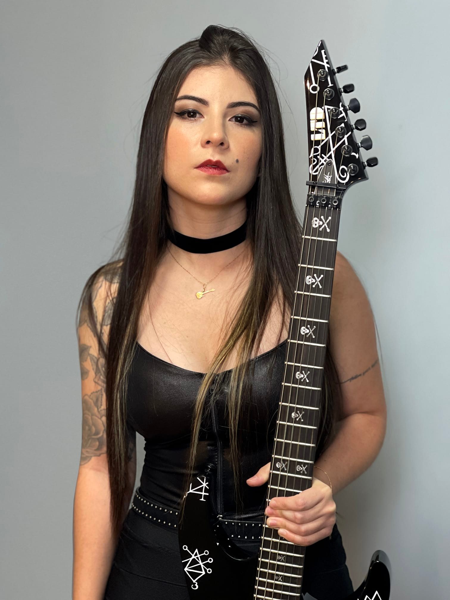 Jessica Di Falchi es la nueva guitarrista de CRYPTA - The Metal Family